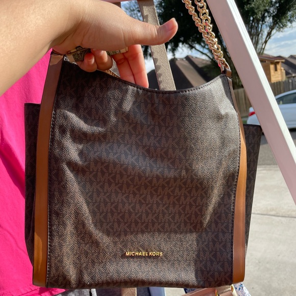 Michael Kors | Bags | Mk Purse Slightly Used Like New | Poshmark